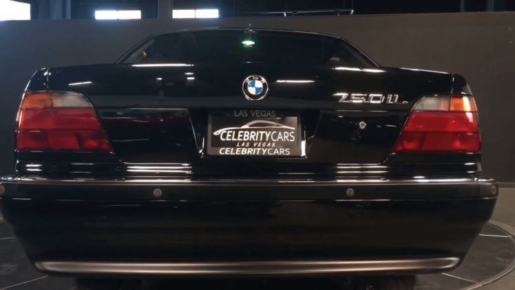 ｢2PAC銃撃事件のBMW｣約2億円でオークションに出品決定!