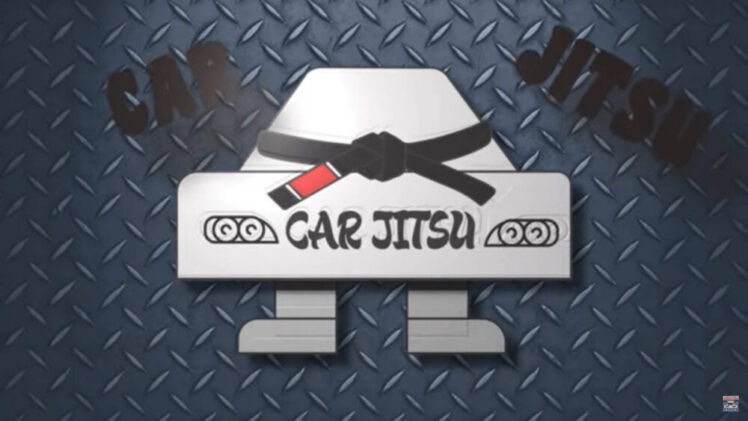 車の中で戦う柔術「車術」が熱い!狭い車内で技を決める新武術動画